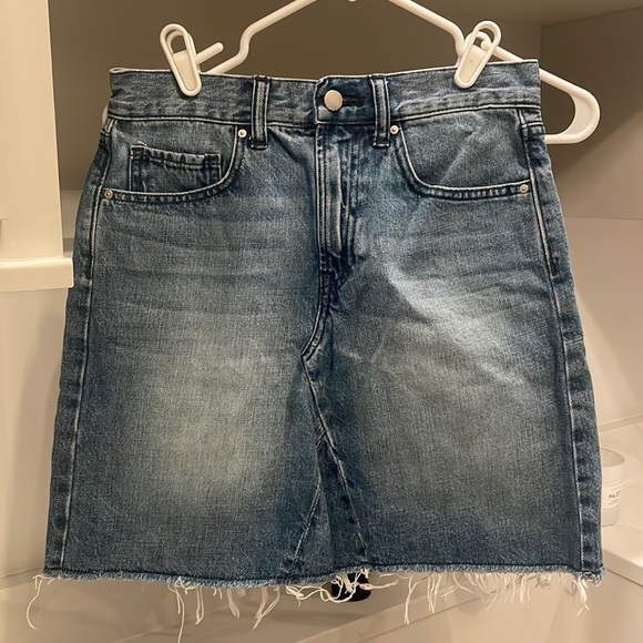GAP | Skirts | Womens Gap Denim Skirt 26 | Poshmark